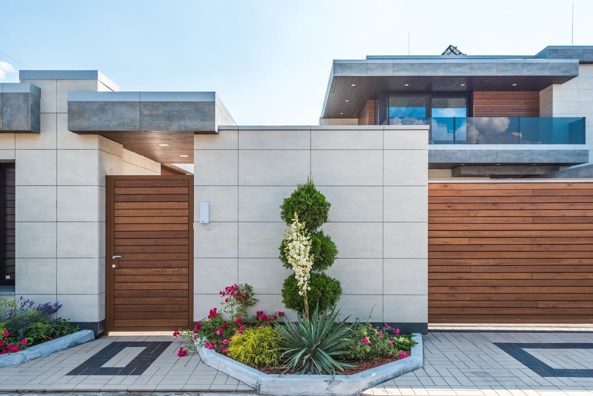 Barrier, Sliding & Swing gates. – Technology Valley Gate System